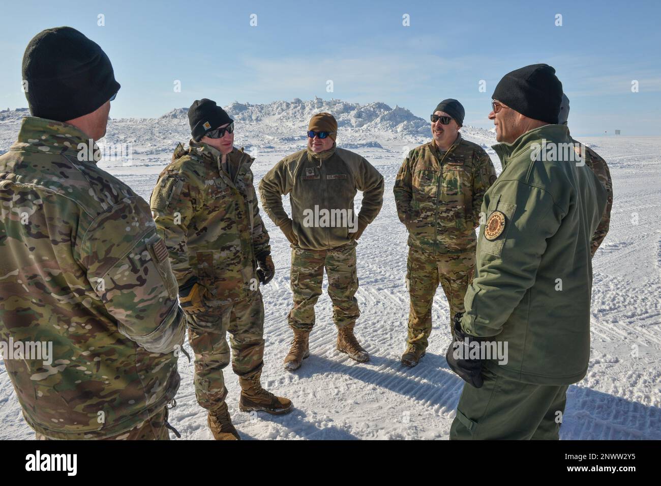Antarctica treaty nations hi-res stock photography and images - Alamy