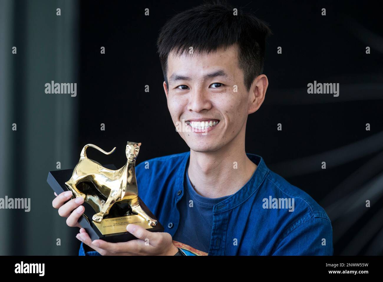 Chinese director Lin Zi poses with the Pardo "Signs of Life Award ...