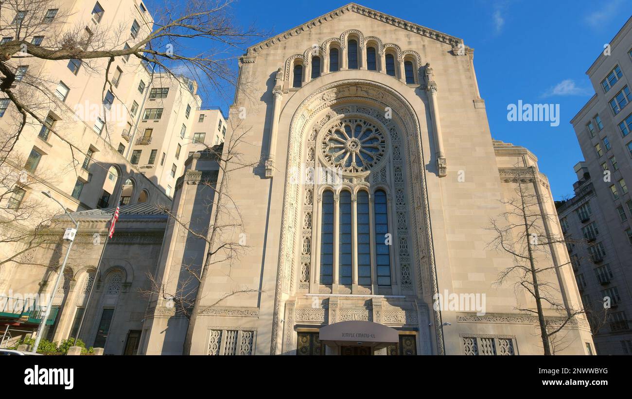 Temple Emanu-El in New York - street photography Stock Photo - Alamy