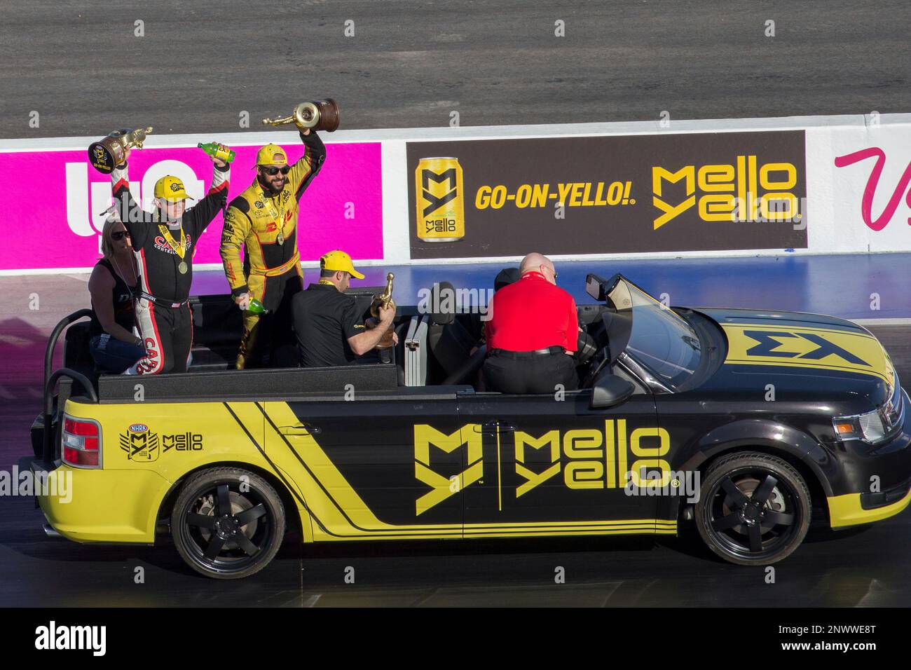 LAS VEGAS, NV - APRIL 08: Steve Torrence (2 TF) NHRA Top Fuel Dragster ...