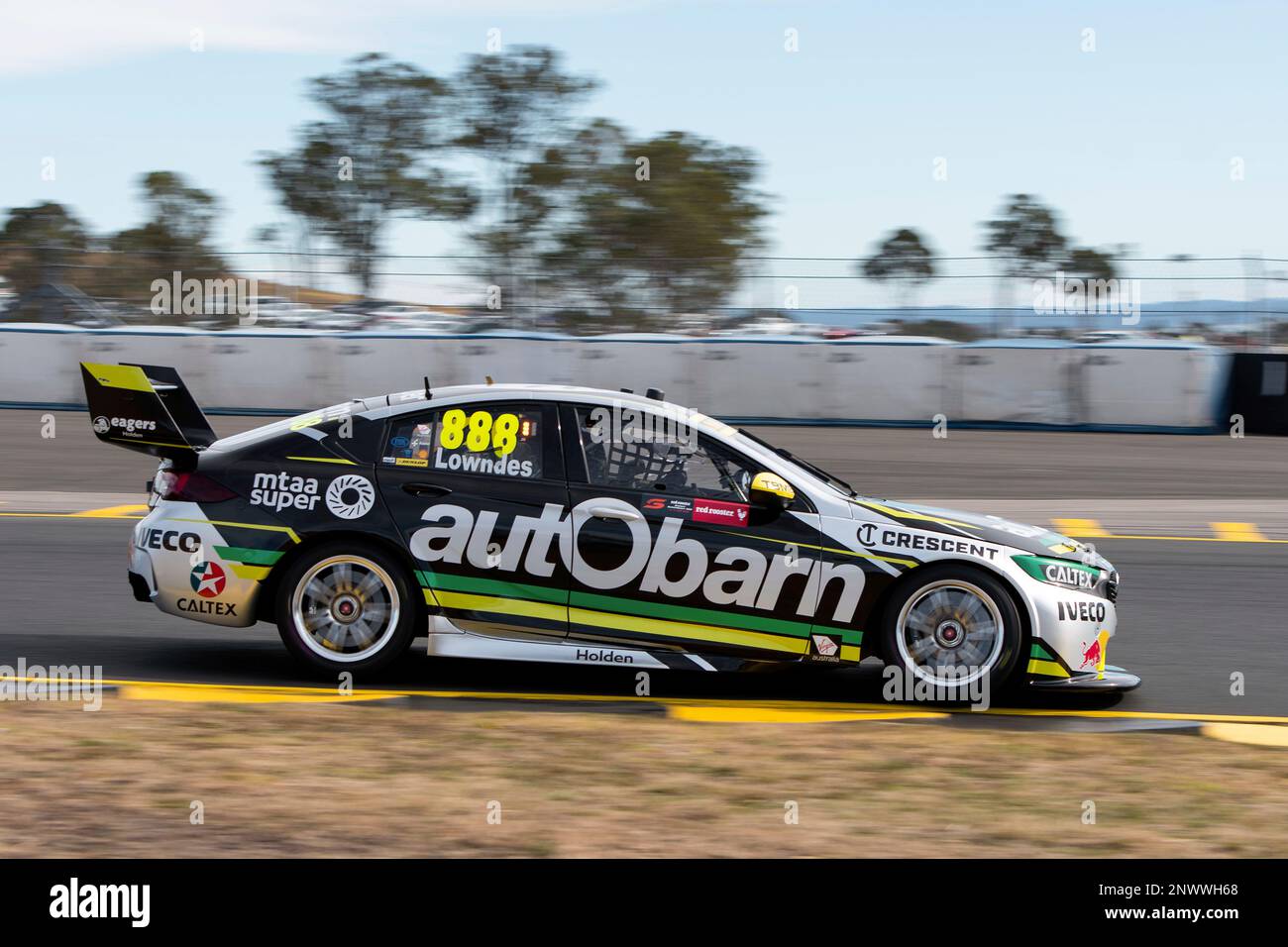 SYDNEY, NSW - AUG 4: Craig Lowndes (888) in the Autobarn Lowndes Racing ...