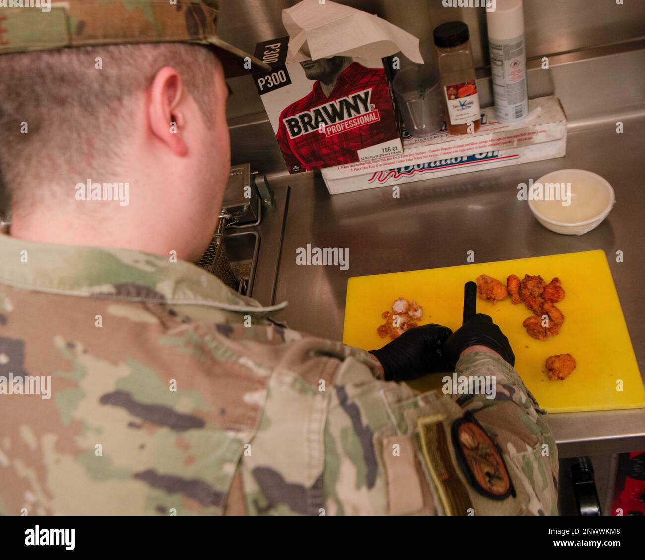 A 5th Force Support Squadron Missile Alert Facility (MAF) chef prepares ...