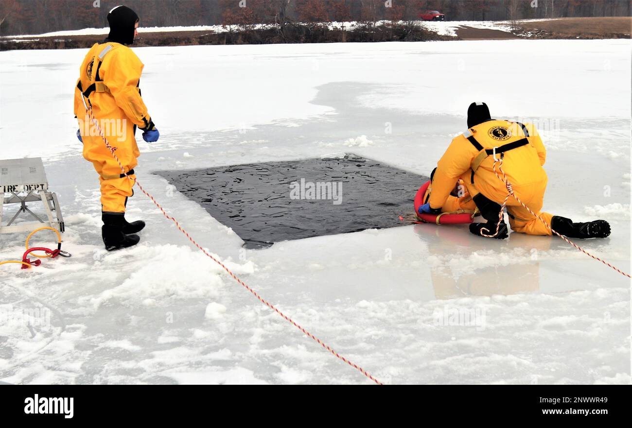 Surface ice rescue training hi-res stock photography and images - Alamy