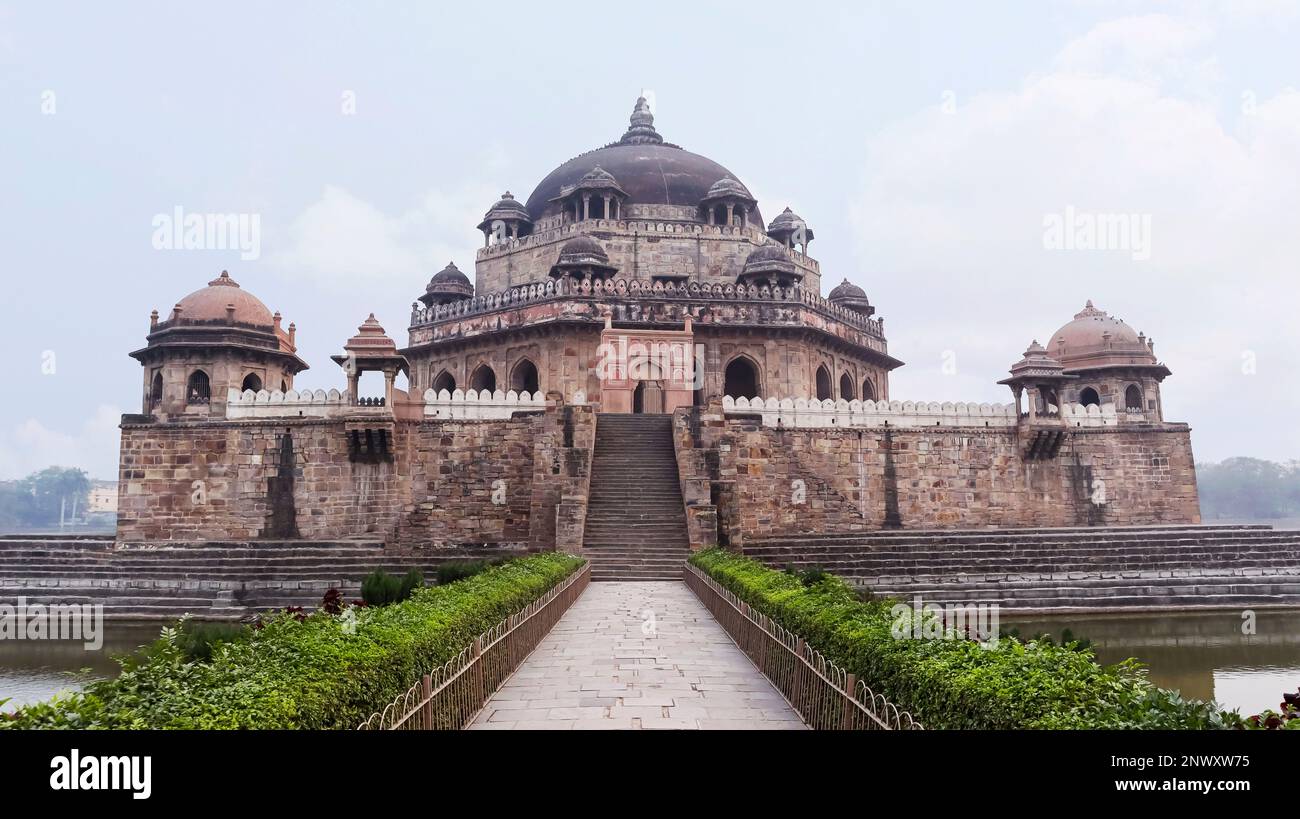 Rear view of Tomb of Sher Shah Suri, Built in 16th Century by Mughal ...