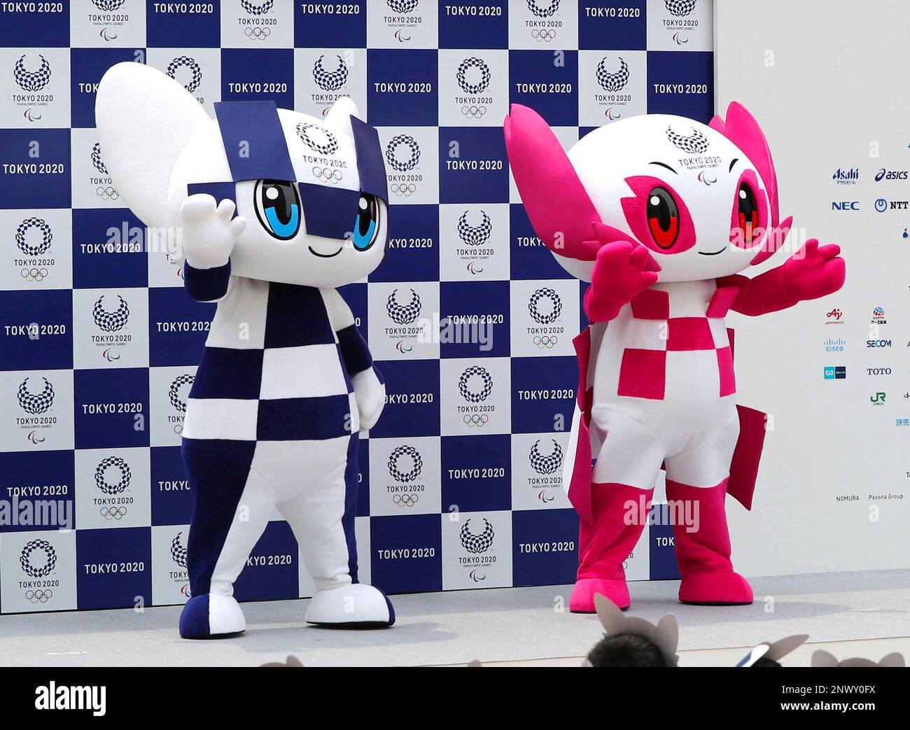 "MIRAITOWA" (L), a mascot of Tokyo 2020 Olympic Games, and "SOMEITY"(R ...