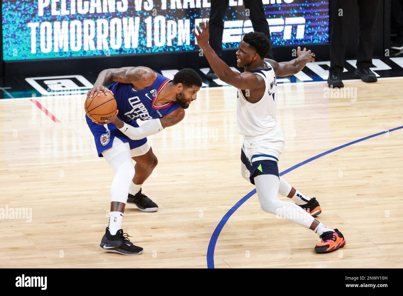 Anthony edwards nba hi-res stock photography and images - Alamy