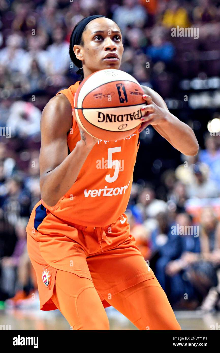 July 20, 2018: , Connecticut Guard, Jasmine Thomas, prepares to shoot a ...