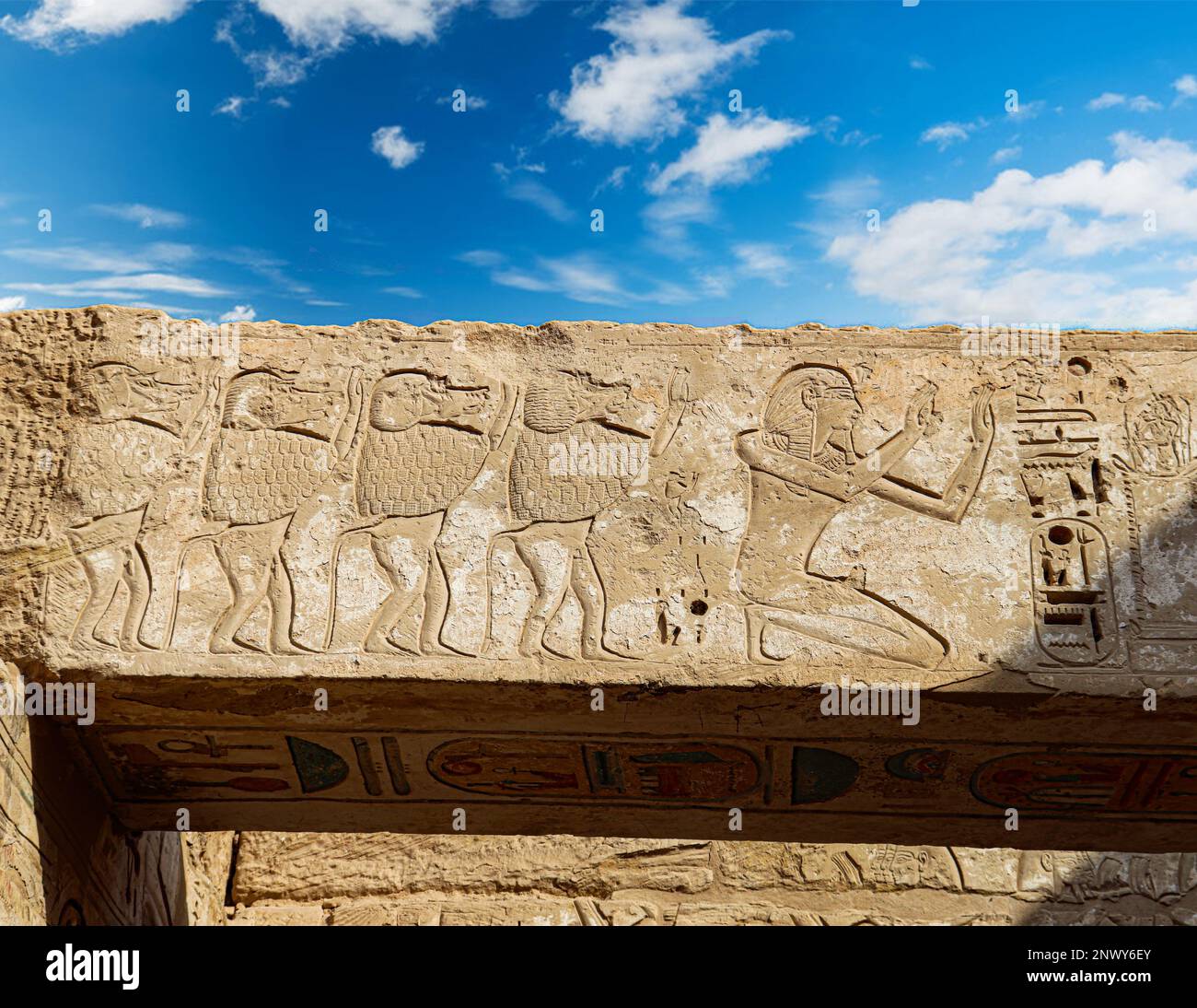 Memorial temple of ramses iii egypt hi-res stock photography and images ...
