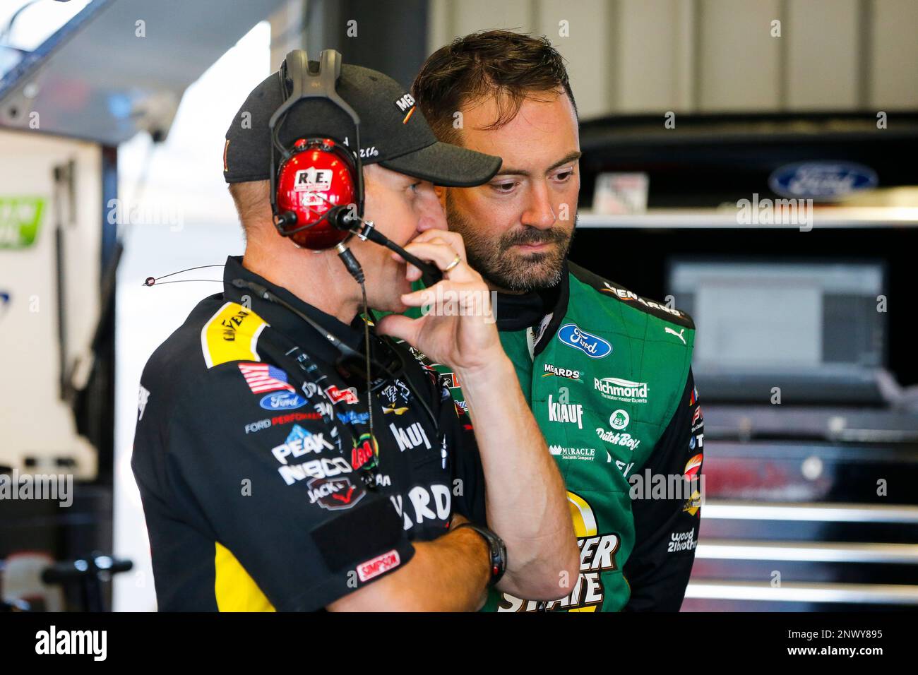 Paul Menard (21) and crew chief Greg Erwin during practice for the ...