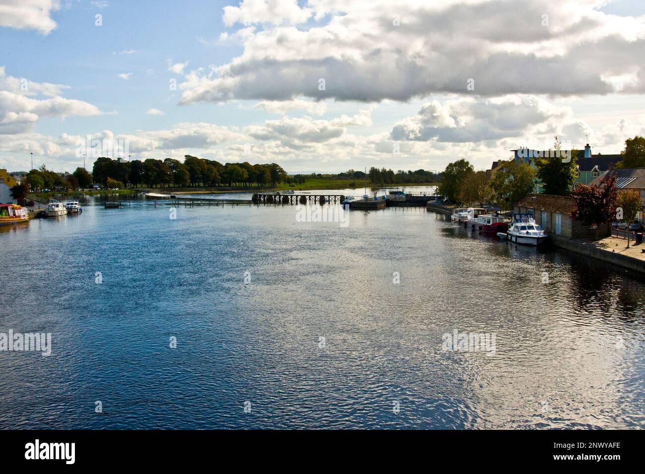 Athlone river hi-res stock photography and images - Alamy
