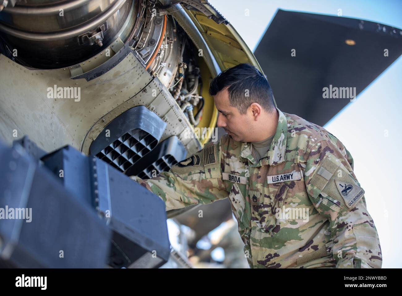 A U.S. Army CH-47 Chinook Crew Chief assigned to 3rd Battalion, 501st ...