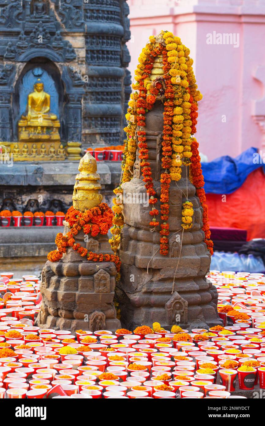 Small Stupa Inside Complex of Mahabodhi Temple, Bodh Gaya, Bihar, India ...