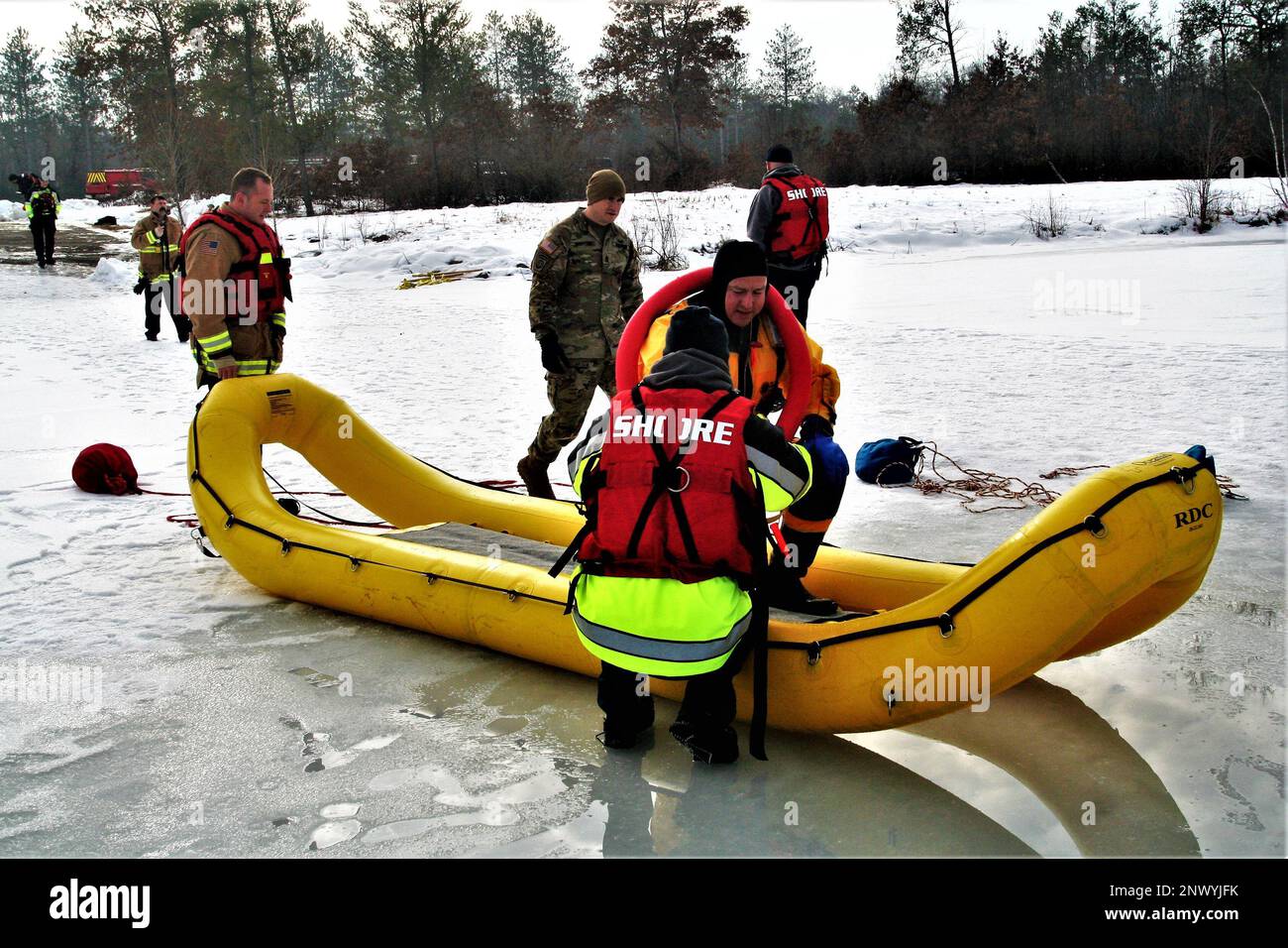 Surface ice rescue training hi-res stock photography and images - Alamy