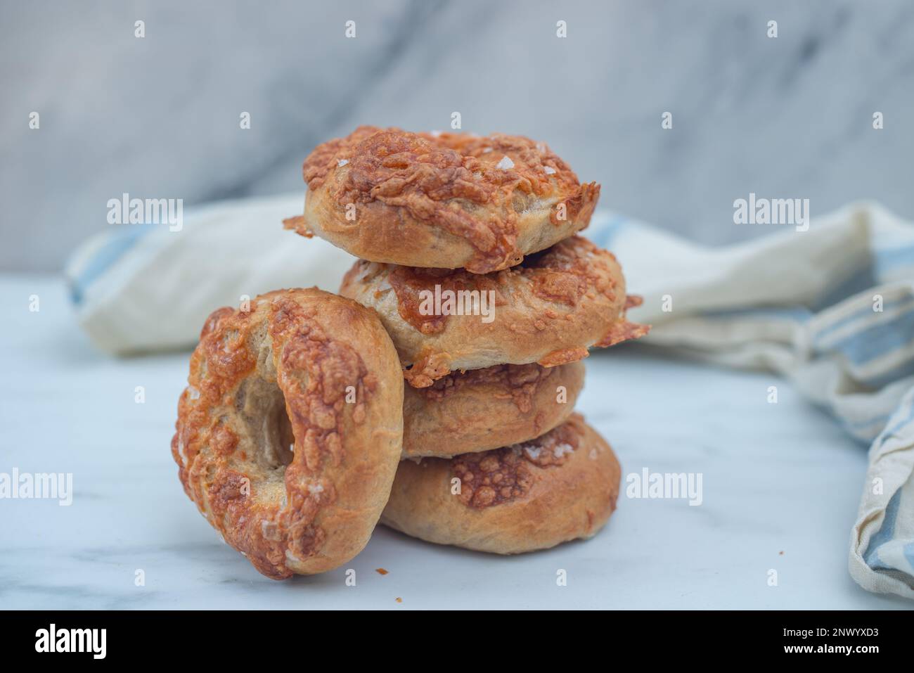 Traditional chinese bagels hi-res stock photography and images - Alamy
