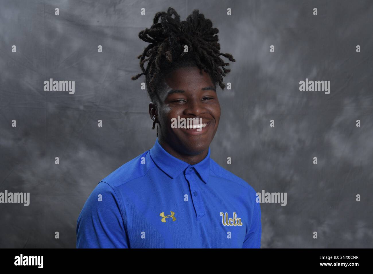 UCLA Bruins defensive back Elijah Gates (9) poses in Los Angeles ...