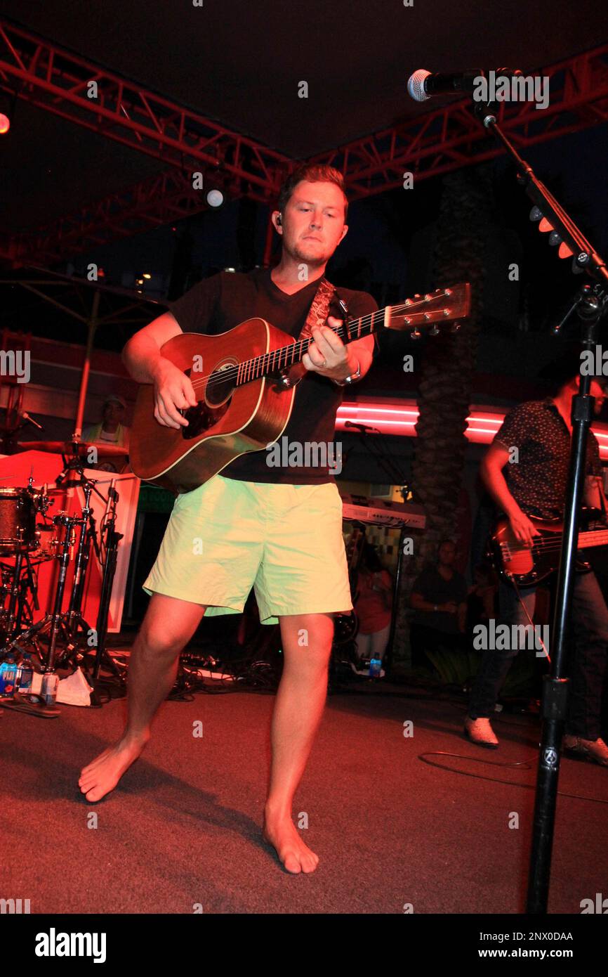 Photo by: Raoul Gatchalian/STAR MAX/IPx 2018 7/5/18 Scotty McCreery ...