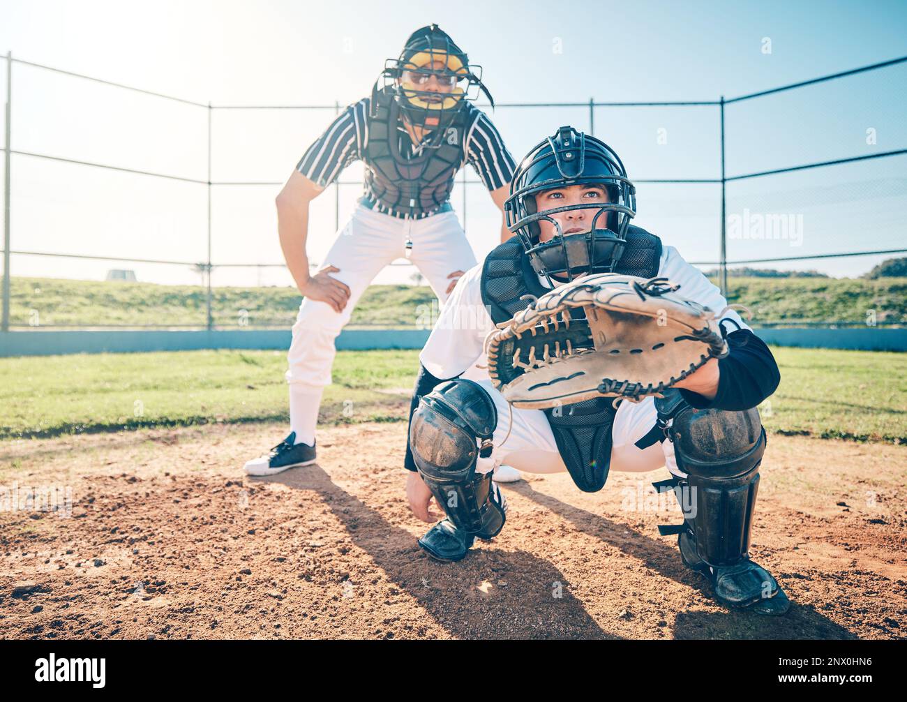 Baseball umpire and catcher hi-res stock photography and images - Alamy