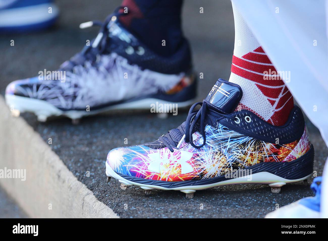 LOS ANGELES, CA - JULY 02: Los Angeles Dodgers starting pitcher Clayton ...
