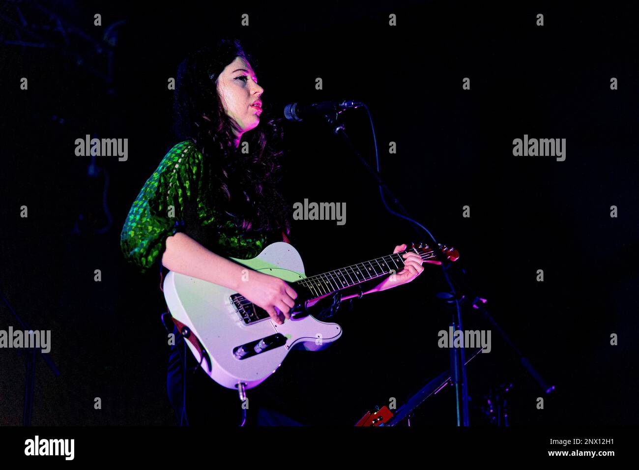 Alaska reid live concert hi-res stock photography and images - Alamy