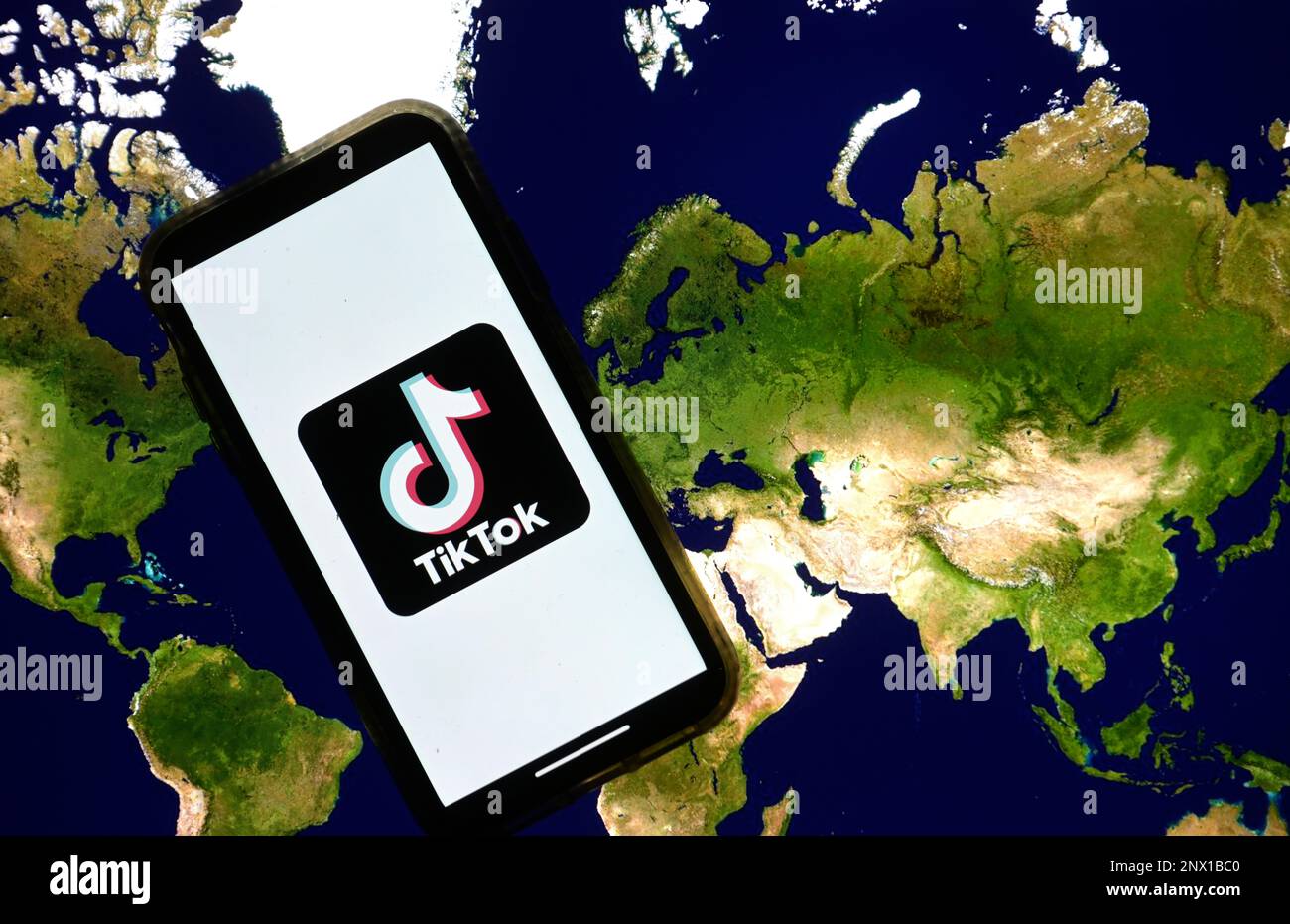 The Chinese app TikTok from the company Bytedance is a social media ...