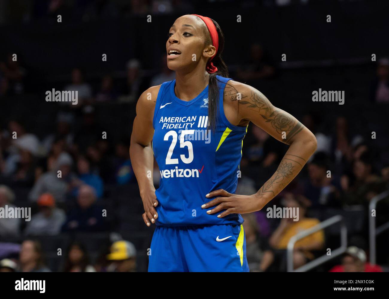 Los Angeles Ca June 26 Dallas Wings Forward Glory Johnson 25