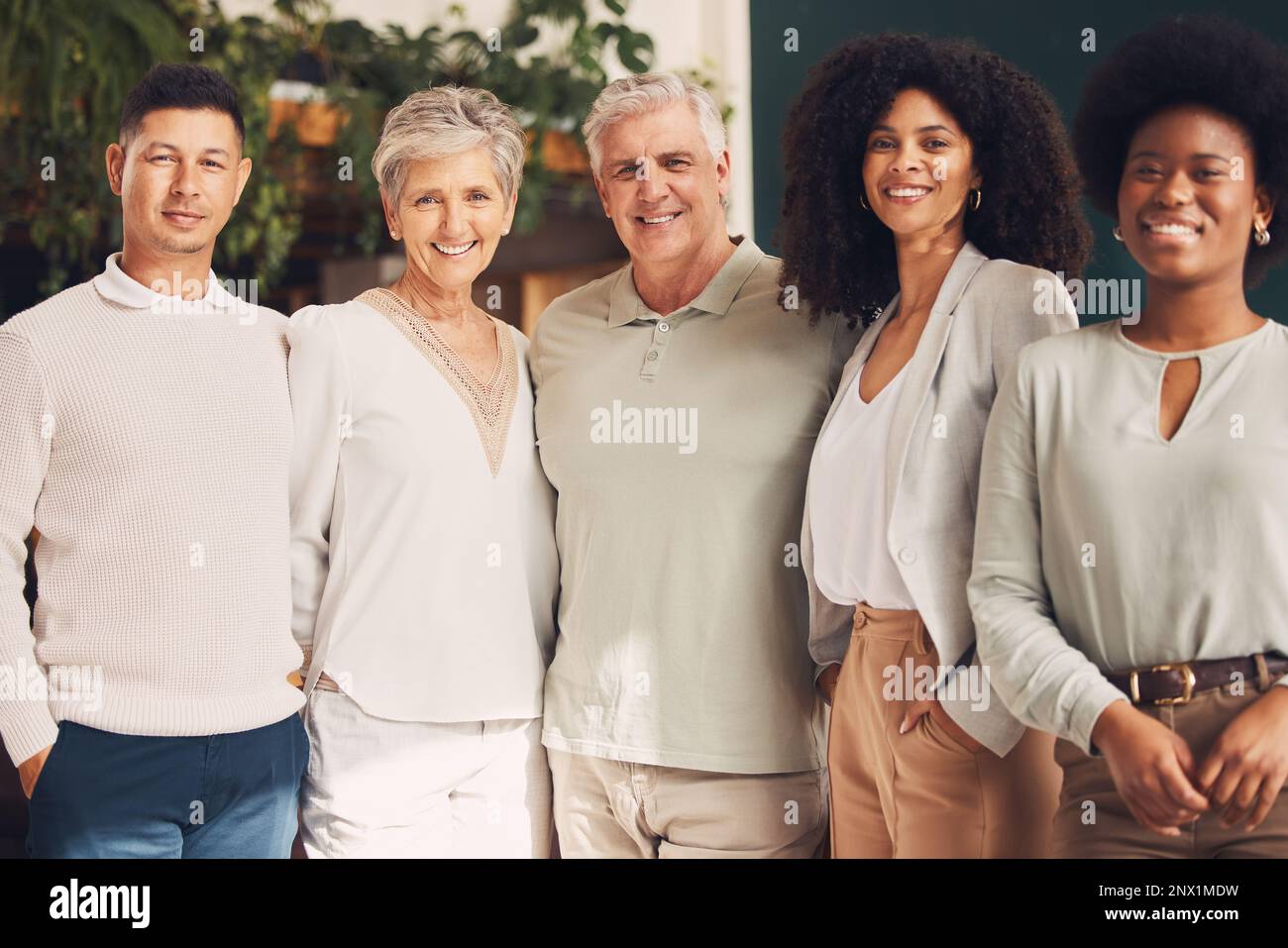 Workforce group hi-res stock photography and images - Alamy