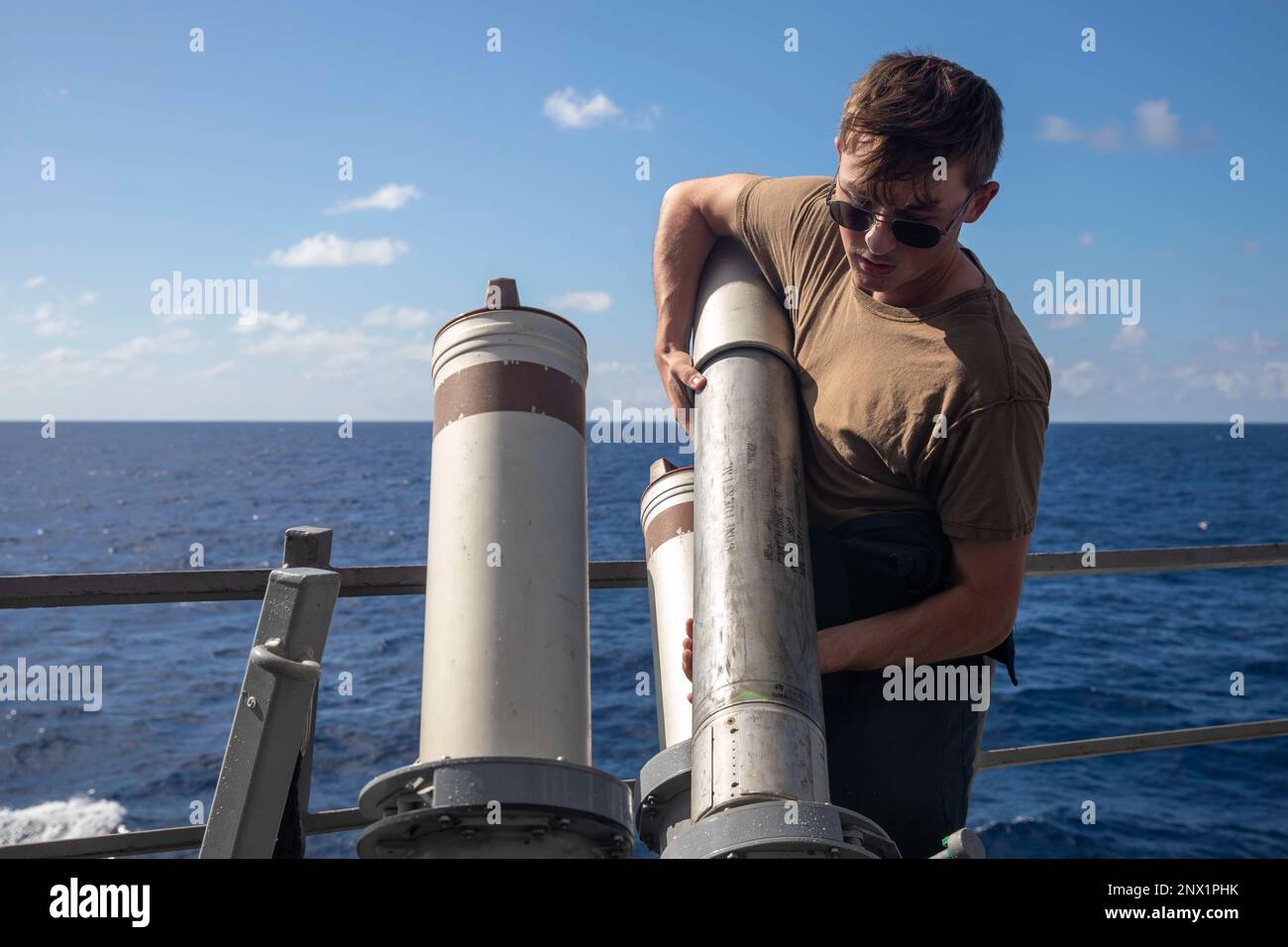 230201-N-SN516-1046 SOUTH CHINA SEA (Feb. 1, 2023) U.S. Navy ...