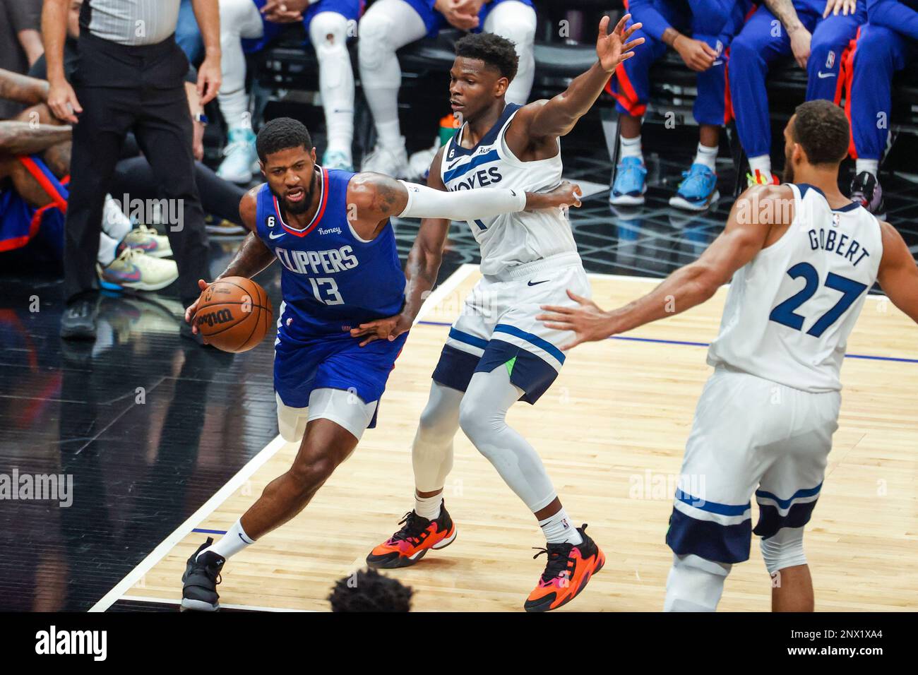 Anthony edwards nba hi-res stock photography and images - Alamy