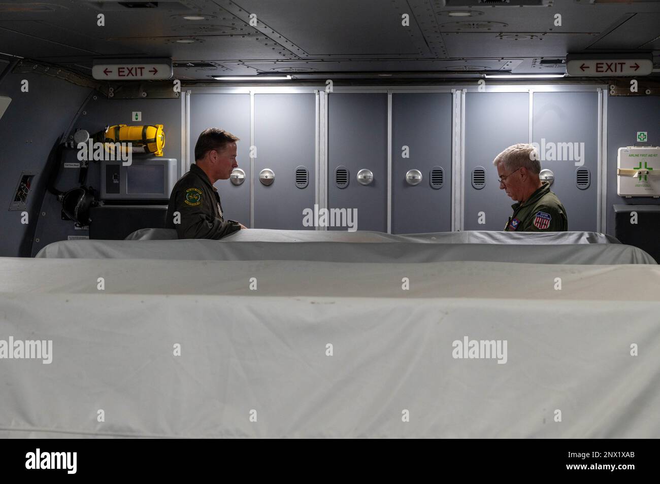 Senior Master Sgt. Mark McelMurry (left), 77th Air Refueling Squadron ...