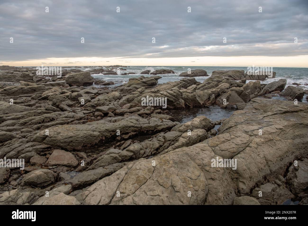 The rocky coastline of the Kaikoura peninsula in Aotearoa New Zealand ...