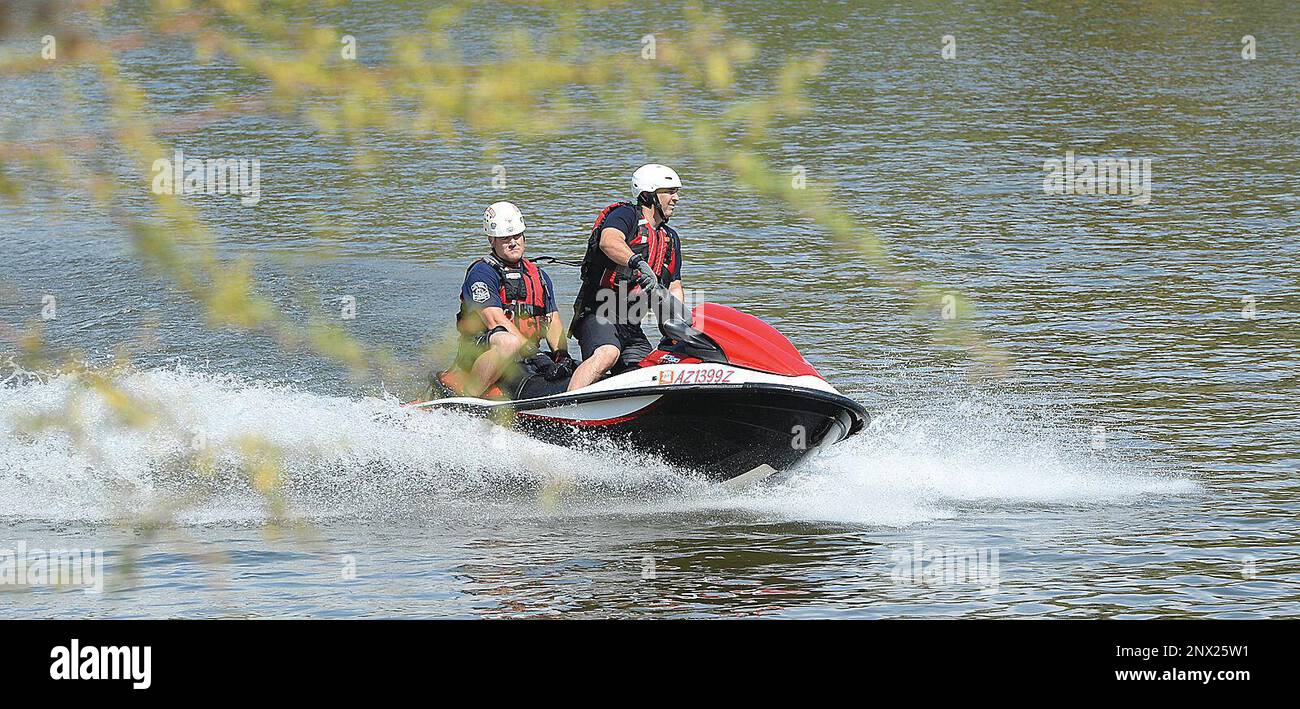 Yuma Fire Department firefighter Rocky Laguna, right, gets familiar ...