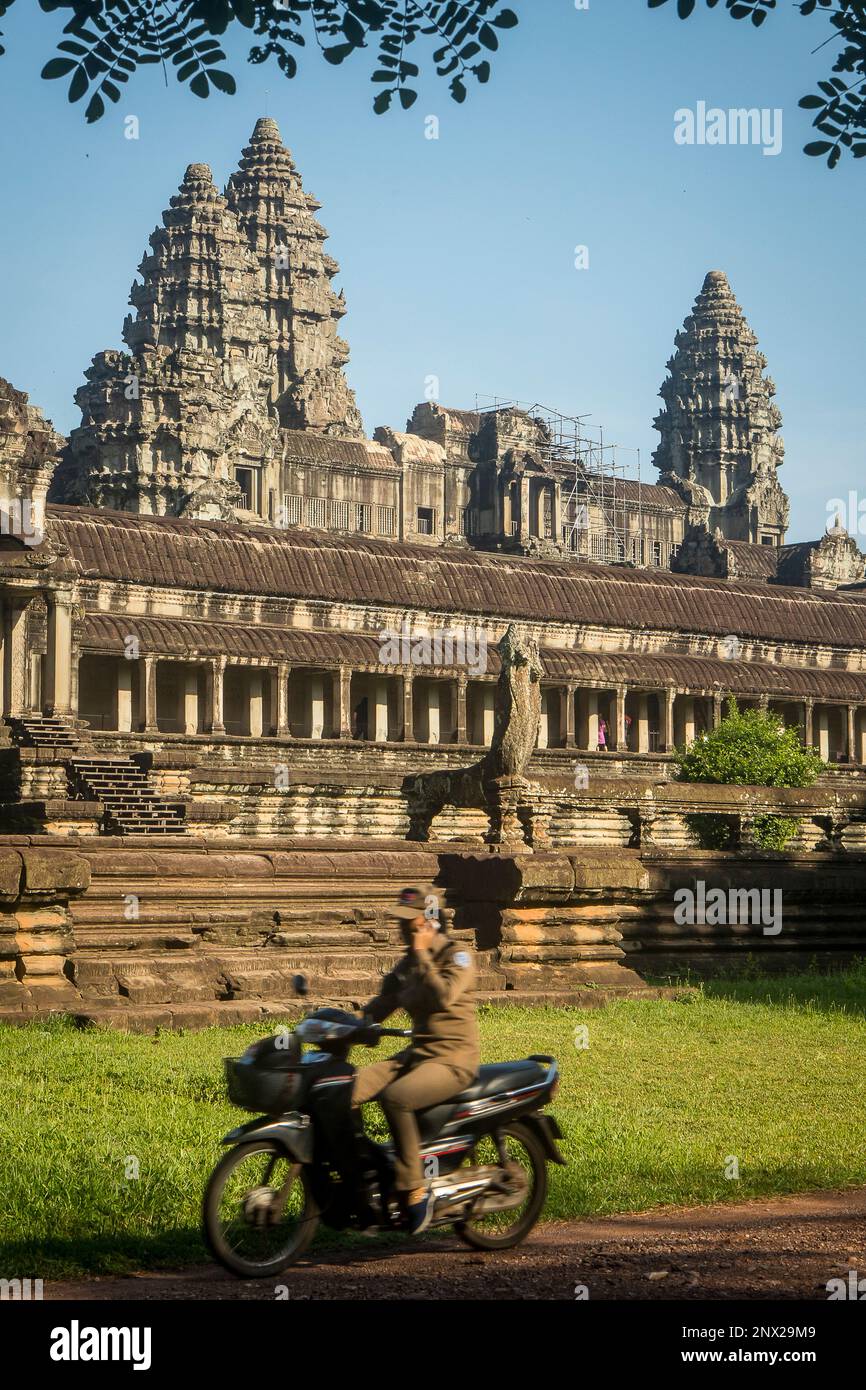 Cambodian temple angkor wat overview hi-res stock photography and ...