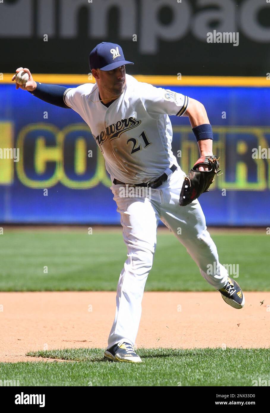 MILWAUKEE, WI - JUNE 13: Milwaukee Brewers Third base Travis Shaw (21 ...