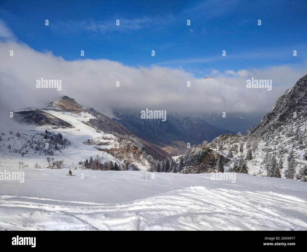 Ski slope on Piani di Bobbio Resort Stock Photo - Alamy