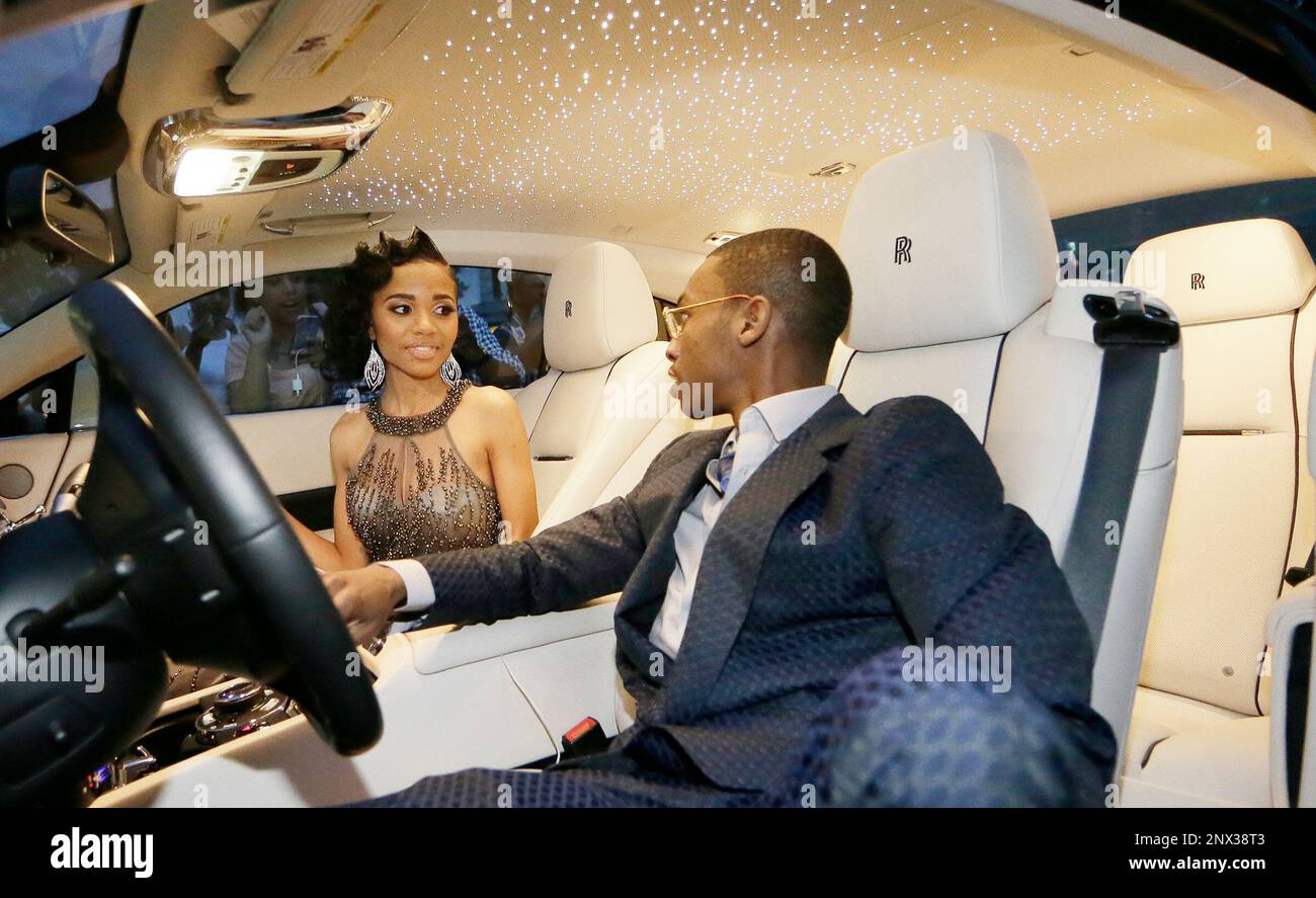 Sajid Barlow, right, and his prom date Nydiyra Bryant-Giles are about ...