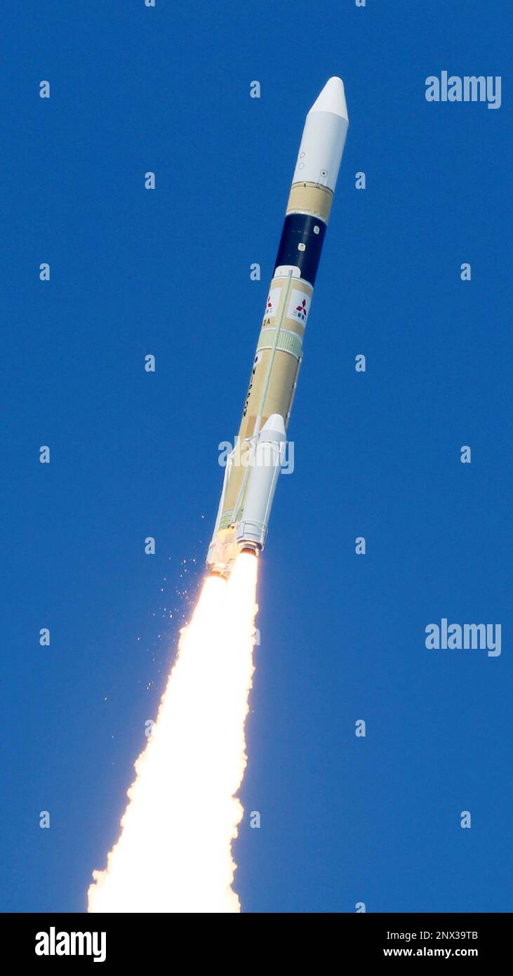 A H2A rocket No.39 carrying an Information Gathering Satellite (IGS ...