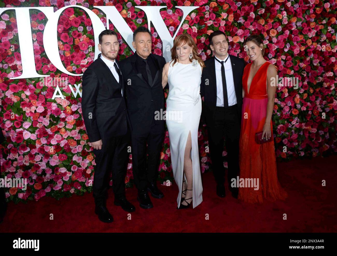 Photo by: zz/Dennis Van Tine/STAR MAX/IPx 2018 6/10/18 Sam Springsteen ...