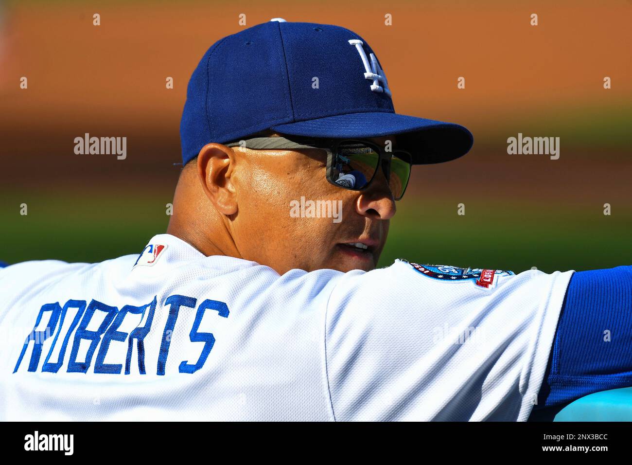 LOS ANGELES, CA - MAY 31: Los Angeles Dodgers manager Dave Roberts ...