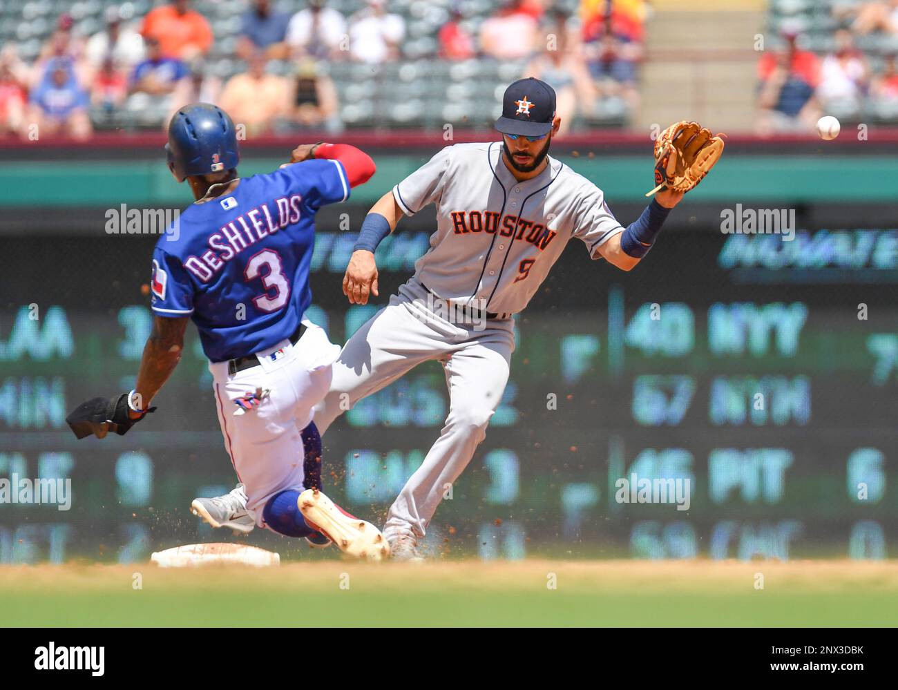 Jun 10, 2018: Texas Rangers left fielder Delino DeShields #3 is forced ...