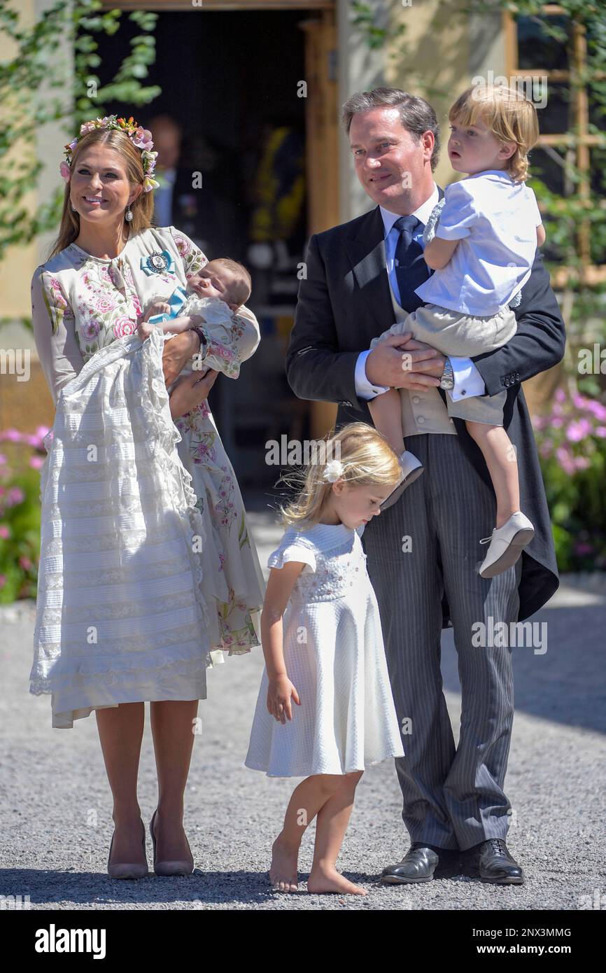 Sweden's Princess Madeleine and Christopher O'Neill with their children ...