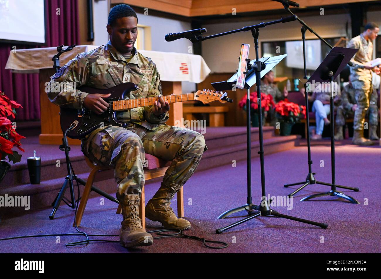 U.S. Air Force Master Sgt. Terrell Cole, 92nd Aircraft Maintenance ...