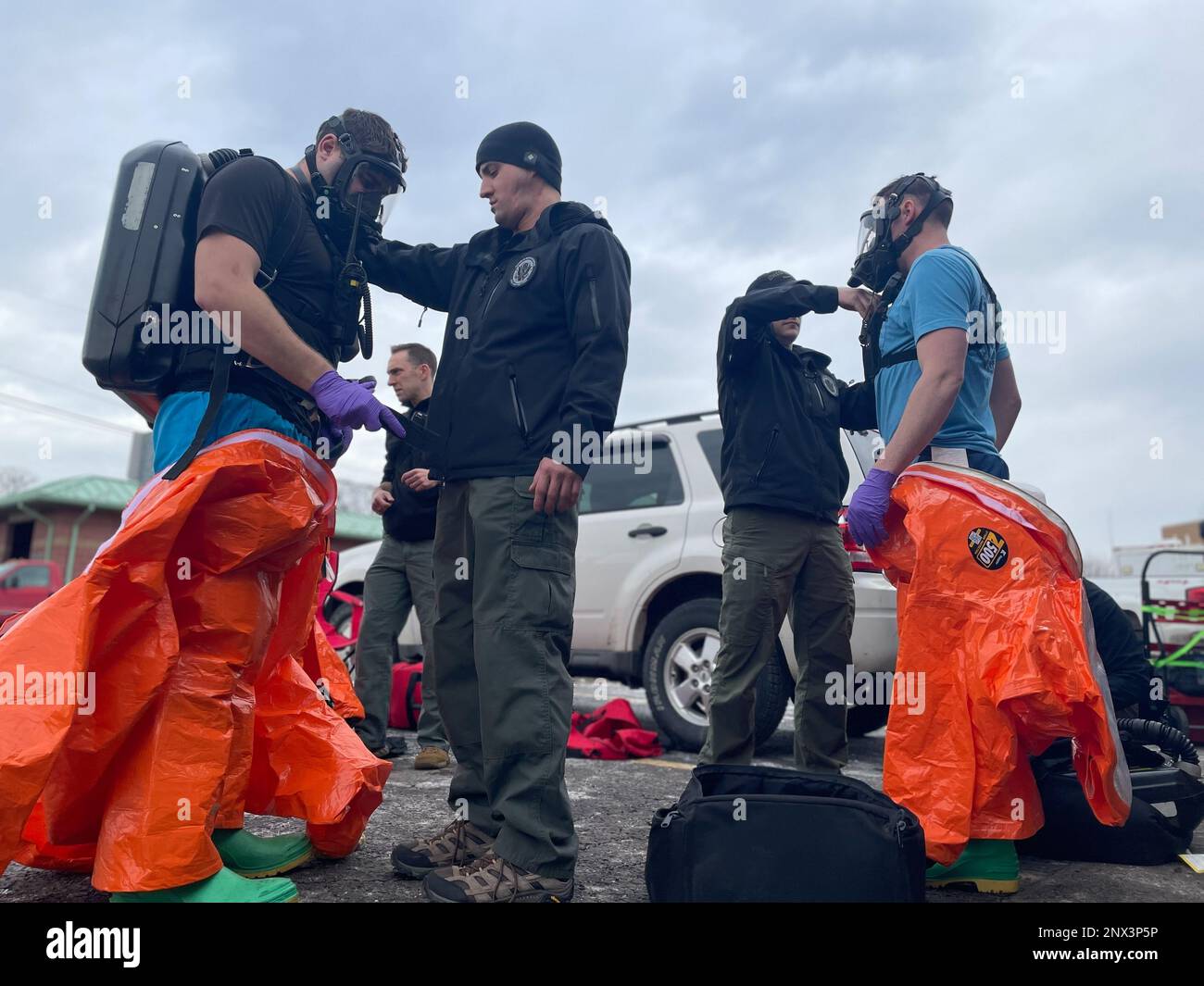 Members of the Ohio National Guard's 52nd Civil Support Team work to ...