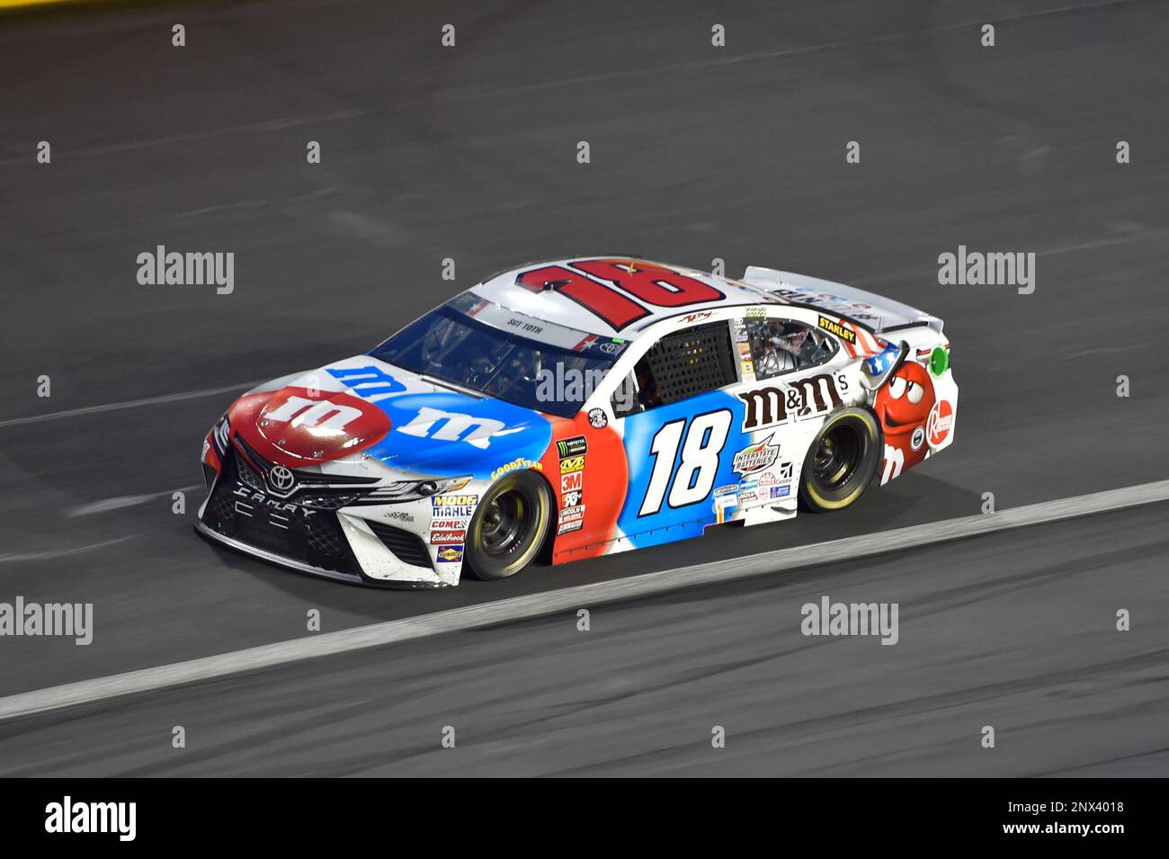 #18: Kyle Busch, Joe Gibbs Racing, Toyota Camry M&M's Red White & Blue ...