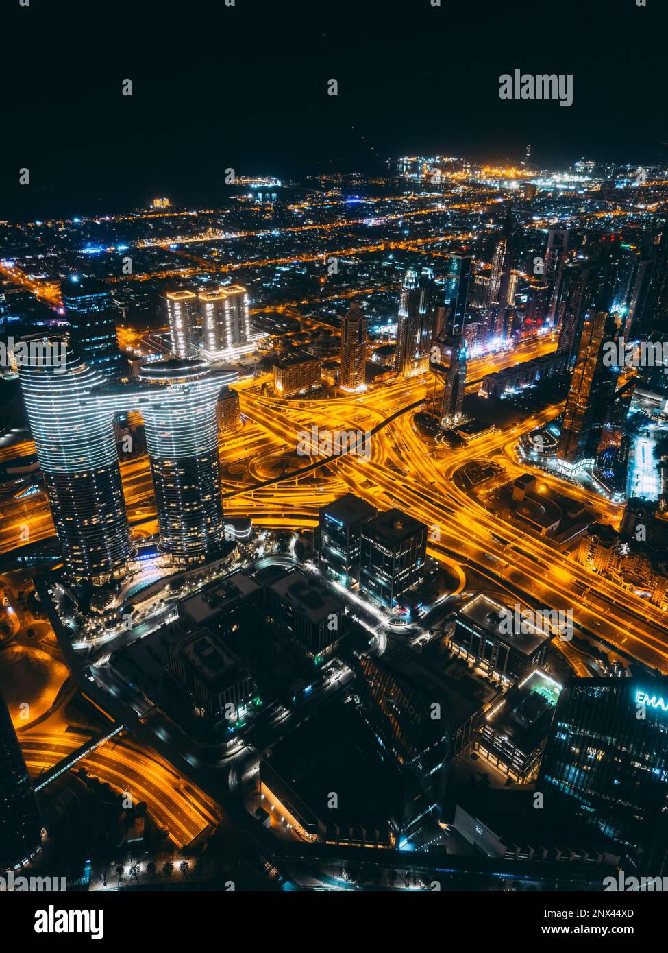 Aerial view of Downtown Dubai with roads, Dubai Mall and the fountain ...