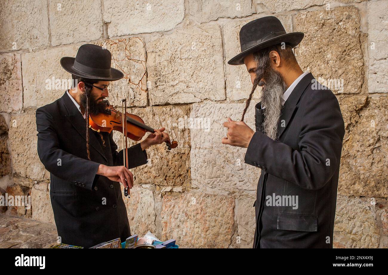 Orthodox Jews preaching as street musicians, in Jaffa gate , Old City ...