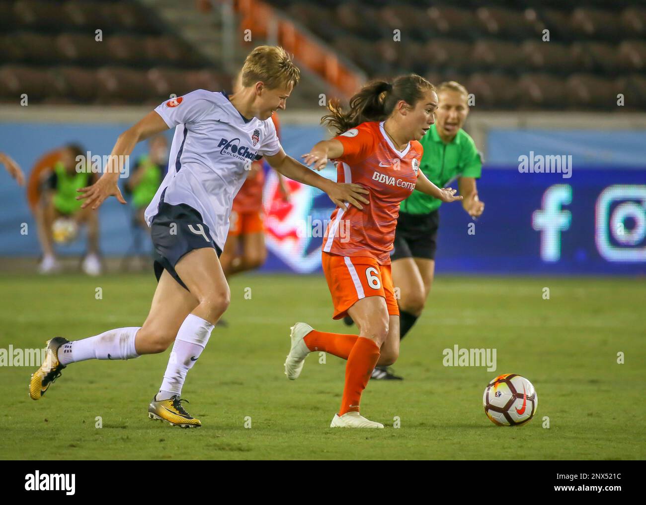 HOUSTON, TX - MAY 27: Washington Spirit defender Rebecca Quinn (4 ...