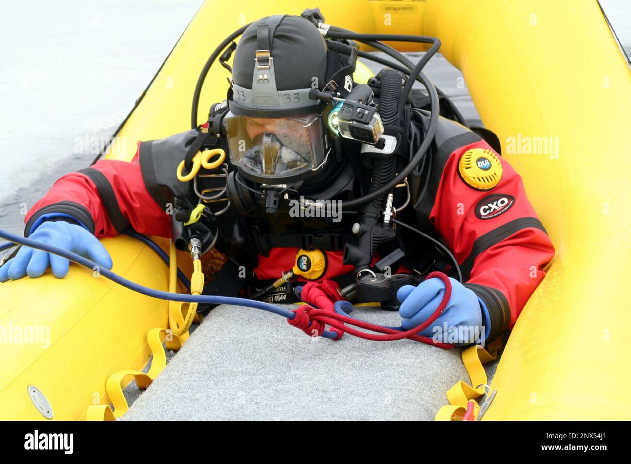 Fire department dive team hi-res stock photography and images - Alamy