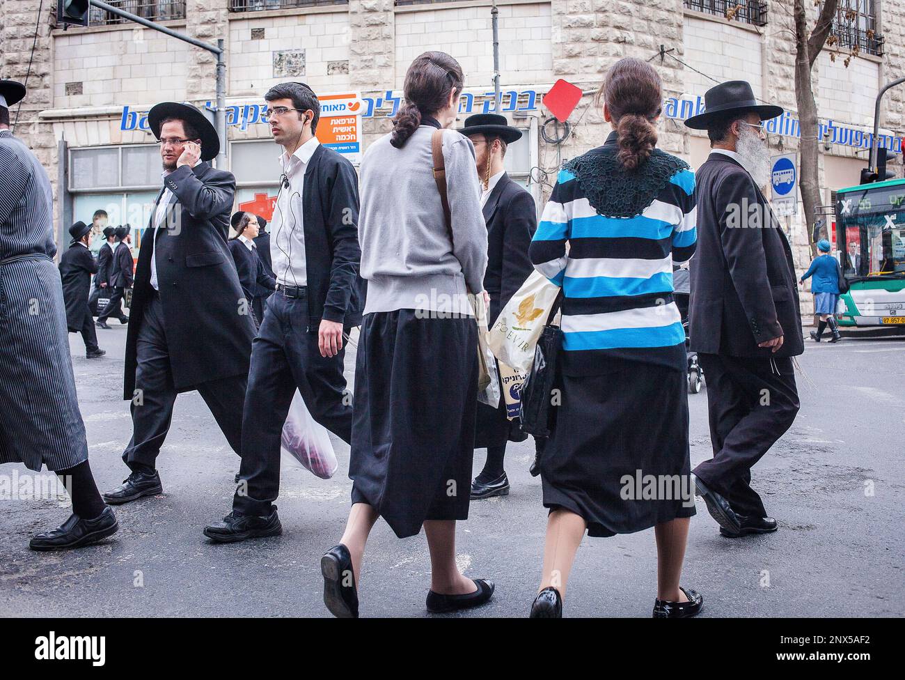 Meah shearim hi-res stock photography and images - Alamy