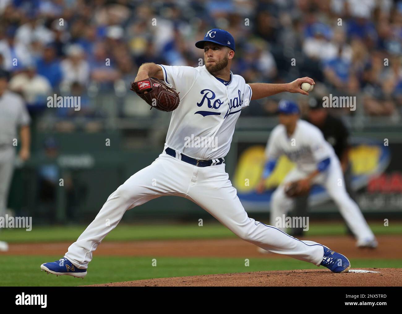 KANSAS CITY, MO - MAY 19: Kansas City Royals starting pitcher Danny ...