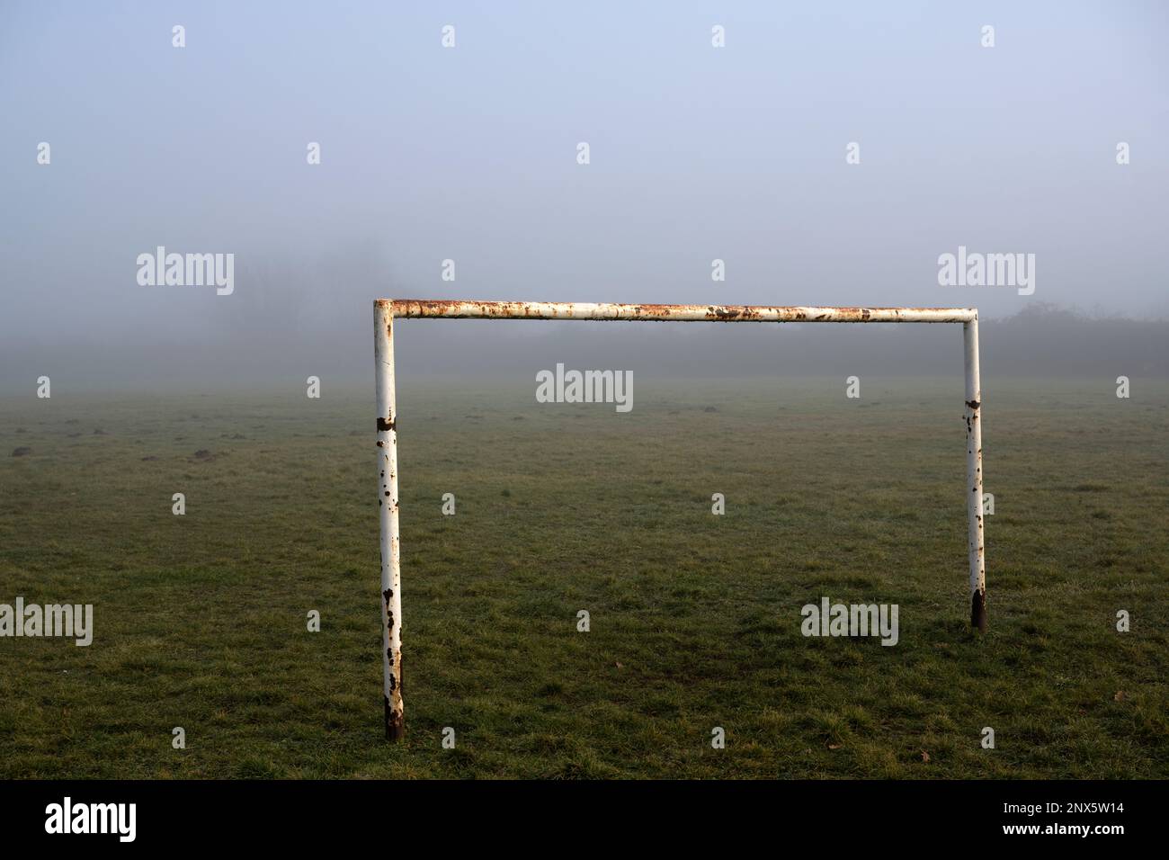 Football foggy weather hi-res stock photography and images - Alamy